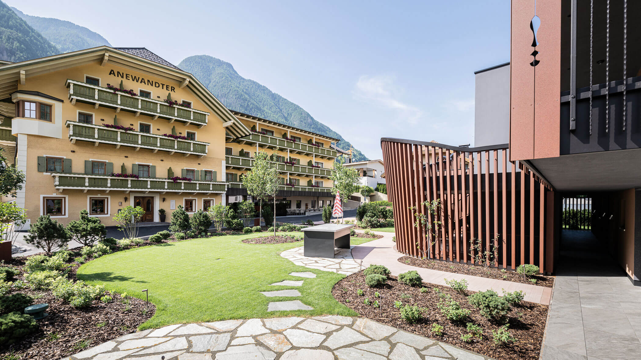 Hotel in Uttenheim mit Charme & Geschichte : Hotel Anewandter