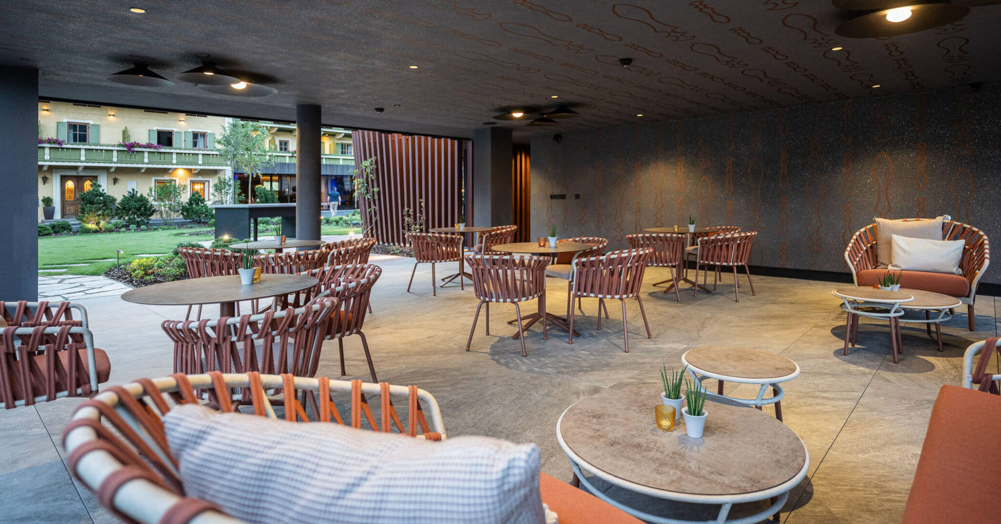 Hotel in Uttenheim mit Charme & Geschichte : Hotel Anewandter